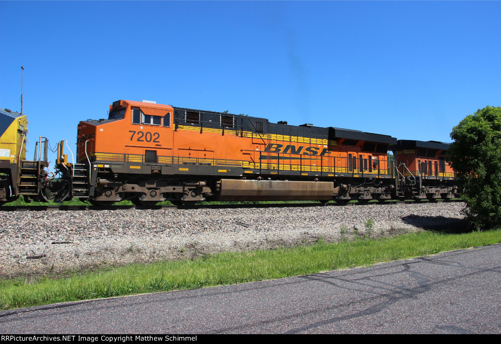 BNSF 7202